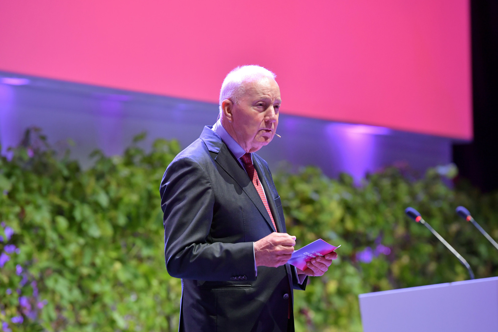 Sechs Edra/Ghin-Mitglieder verpflic... - diy online