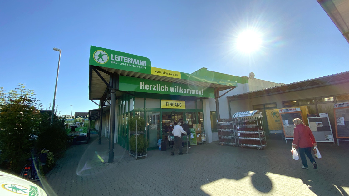 Leitermann flaggt auf Hagebaumarkt ... - diy online