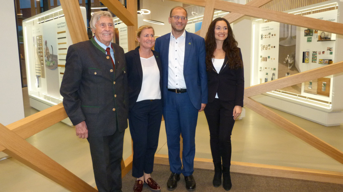 FN Neuhofer präsentiert Neubau - diy online