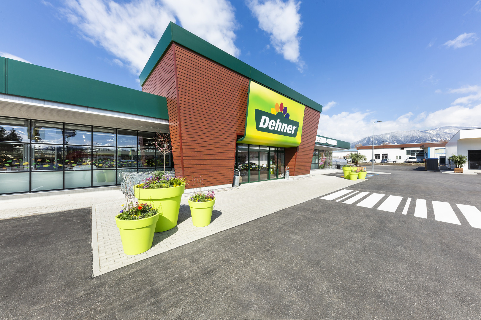 Dehner eröffnet in Villach sein 14.... - diy online