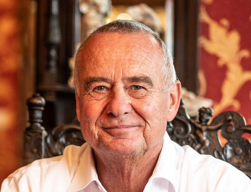 Ernst Prost schenkt jedem Mitarbeit... - diy online